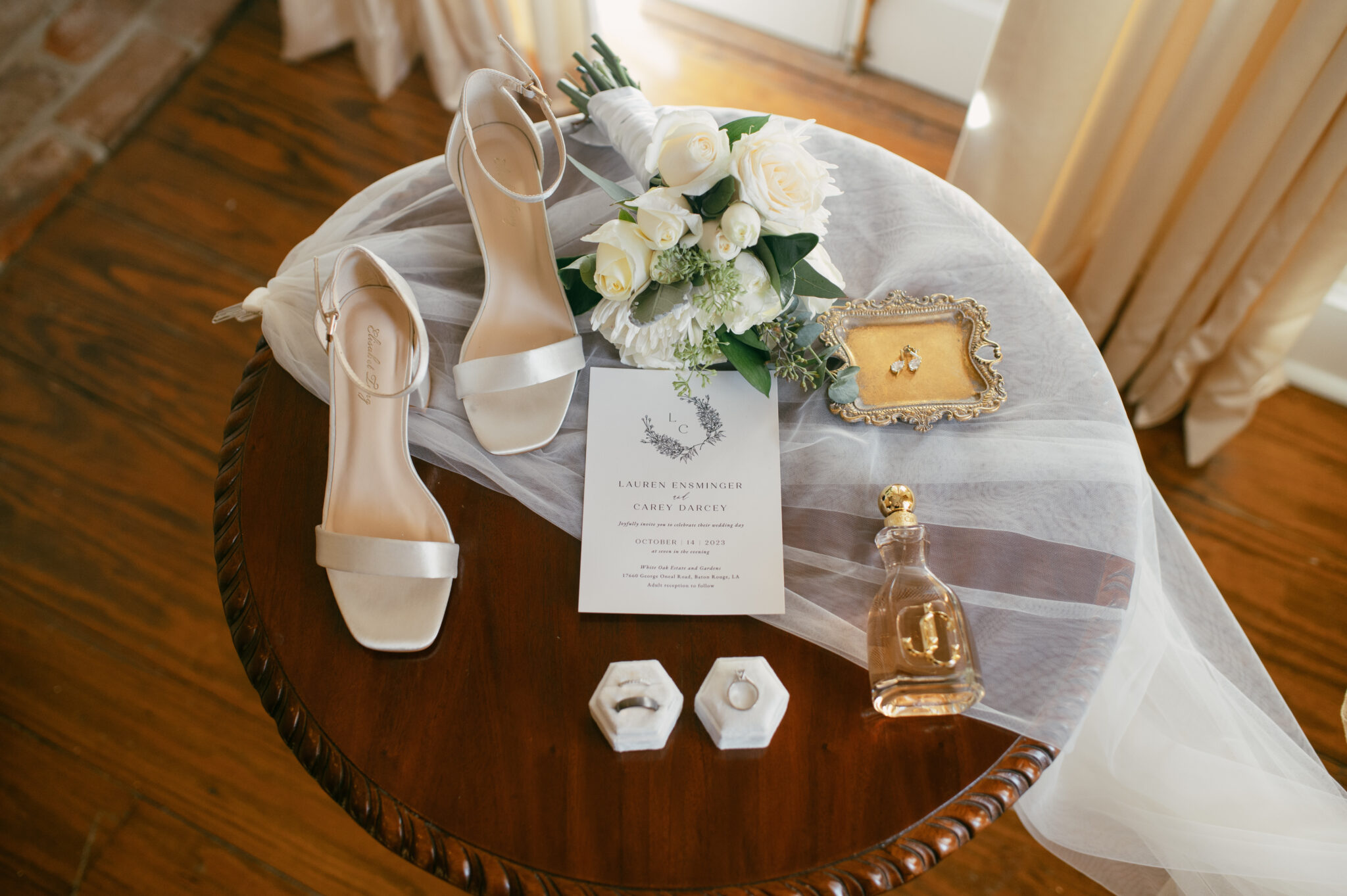 What Exactly is a Wedding Flat Lay & 25 Things to Include